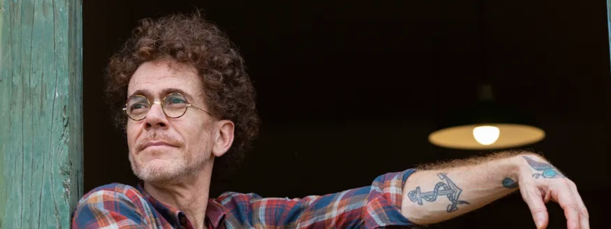 Nando Reis explora a vida e a carreira em novo podcast narrado por ele